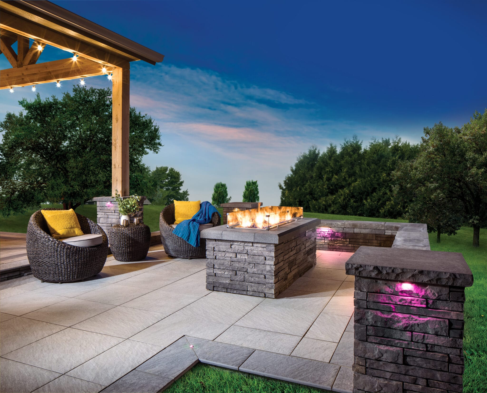 Landscape Lighting in Nitro West Virginia - Tru-scapes.com