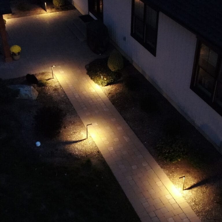 Modern Path Light—TS-B306 - Tru-scapes.com